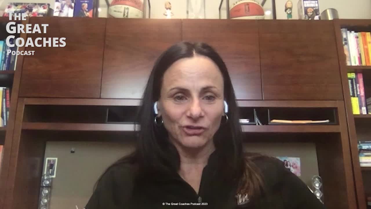 Sandy Brondello - Starting in new organisations [00:01:04] - Great Coaches